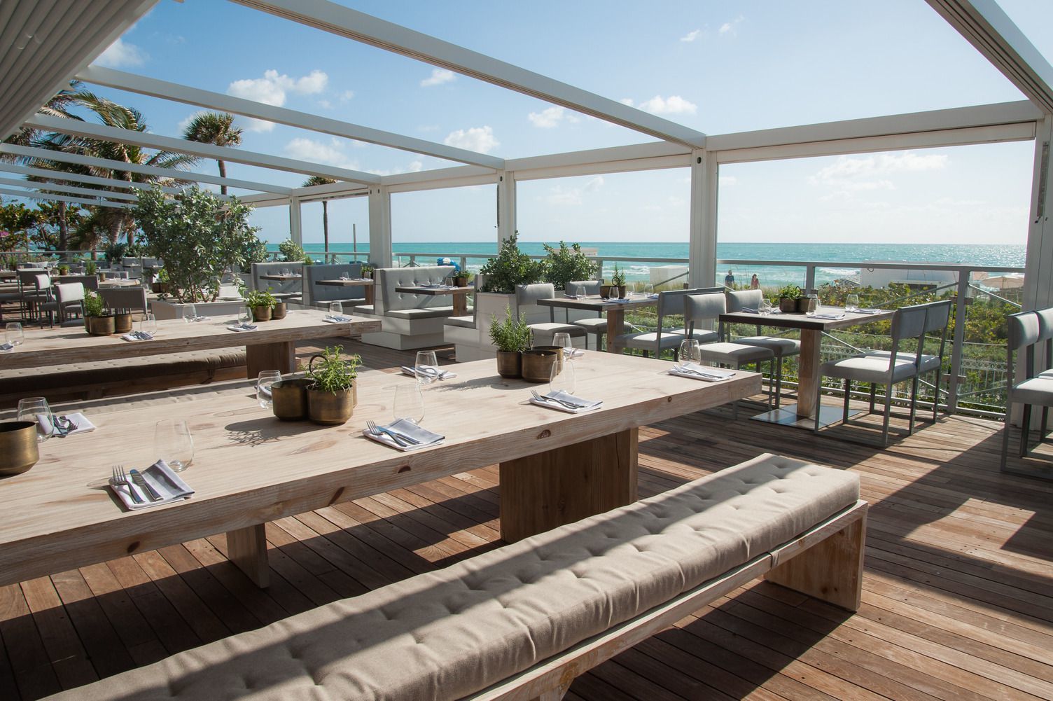 Eden Roc Miami Beach | Properties | Curator Hotel & Resort Collection