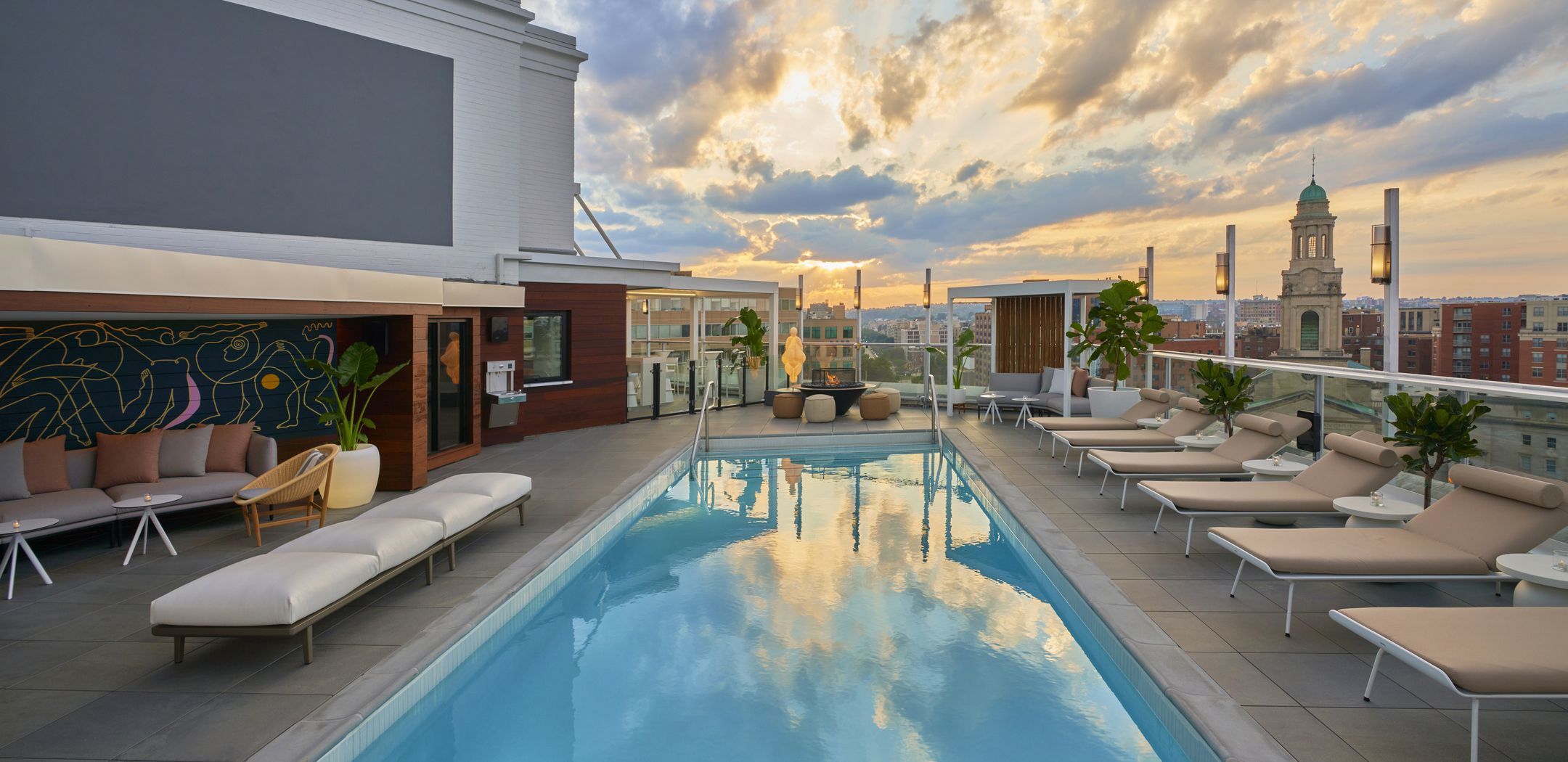 Bellanca Hotel | Chic Oceanfront Oasis Set on Santa Catalina Island