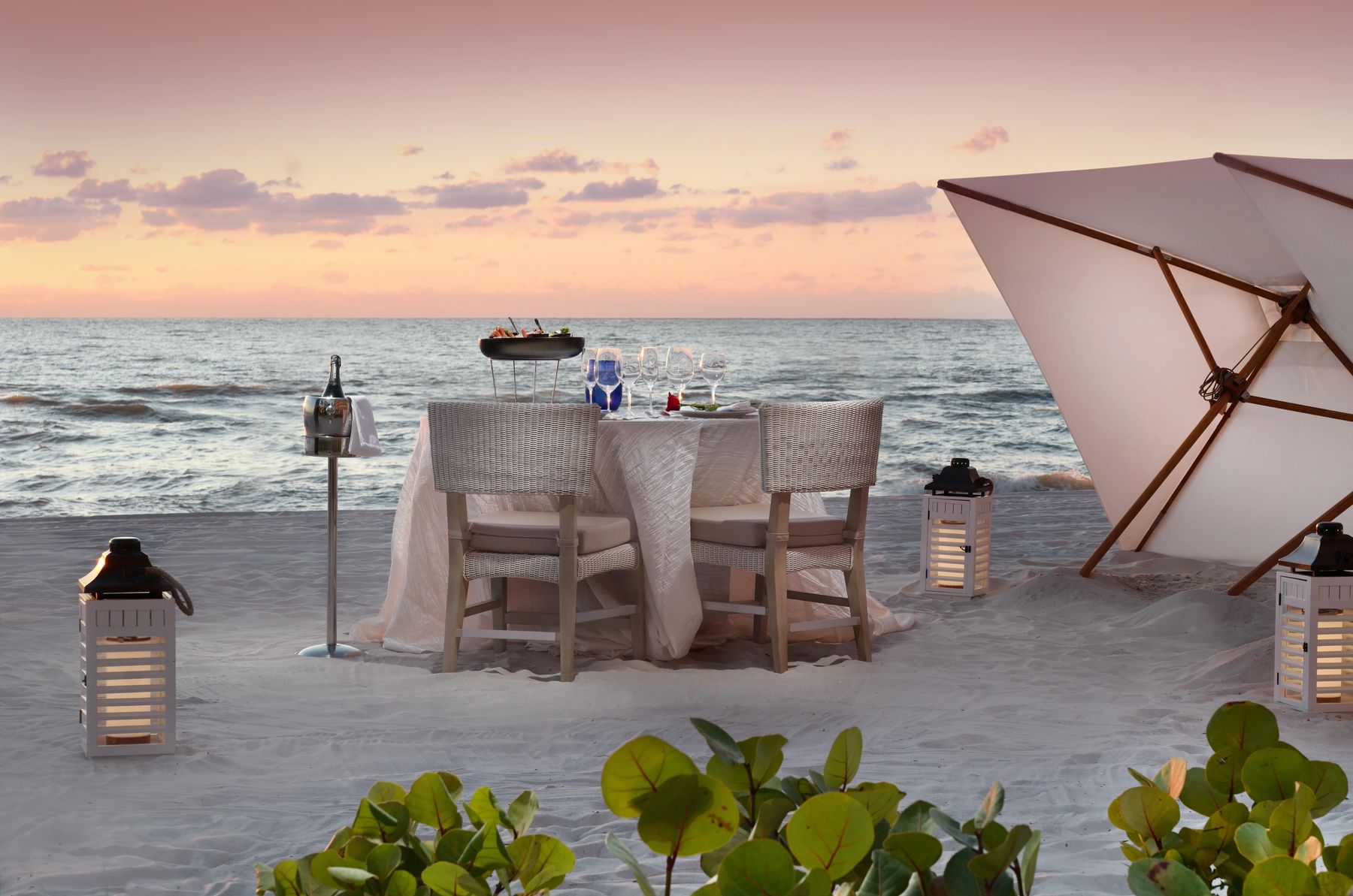 Toes in the Sand Private Dining | Experiences | Curator Hotel & Resort ...