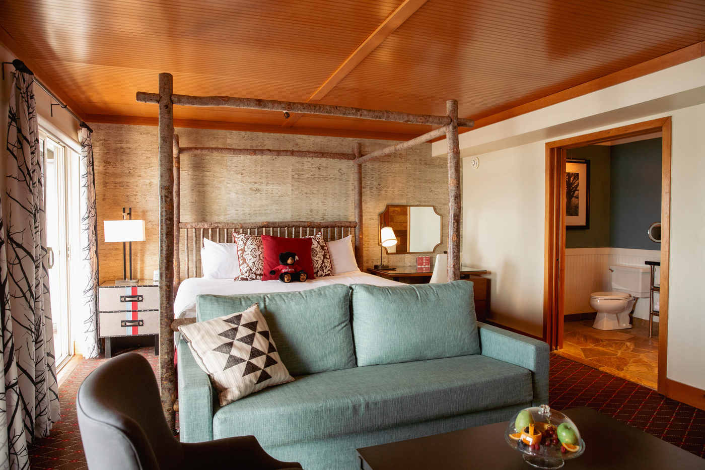 The Edgewater Hotel | Seattle's Premier Waterfront Retreat